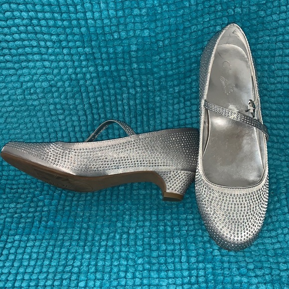 Cupcake Couture | Shoes | Girls Silver Embellished Dress Shoes | Poshmark